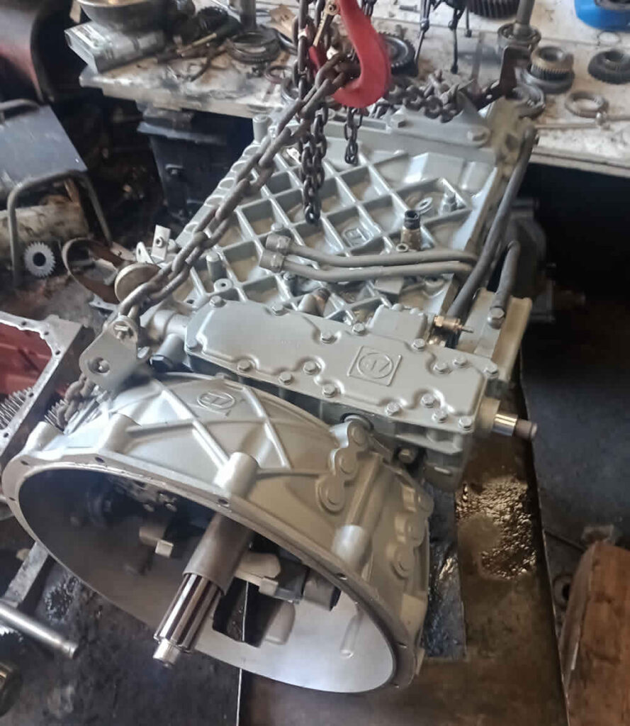 16S-1685 Caja de Cambio ZF Ecosplit 16S-1685 TD - HAT Embragues y Caja ...