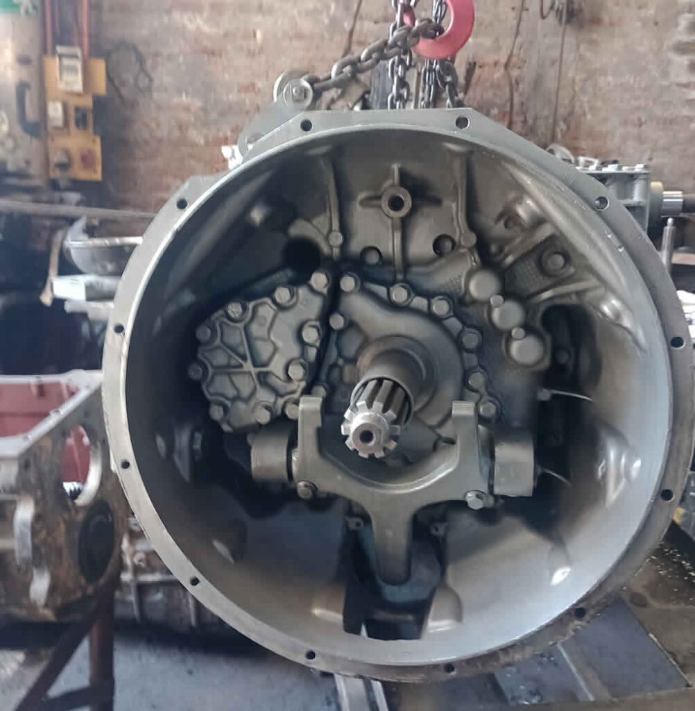 16S-1685 Caja de Cambio ZF Ecosplit 16S-1685 TD - HAT Embragues y Caja ...