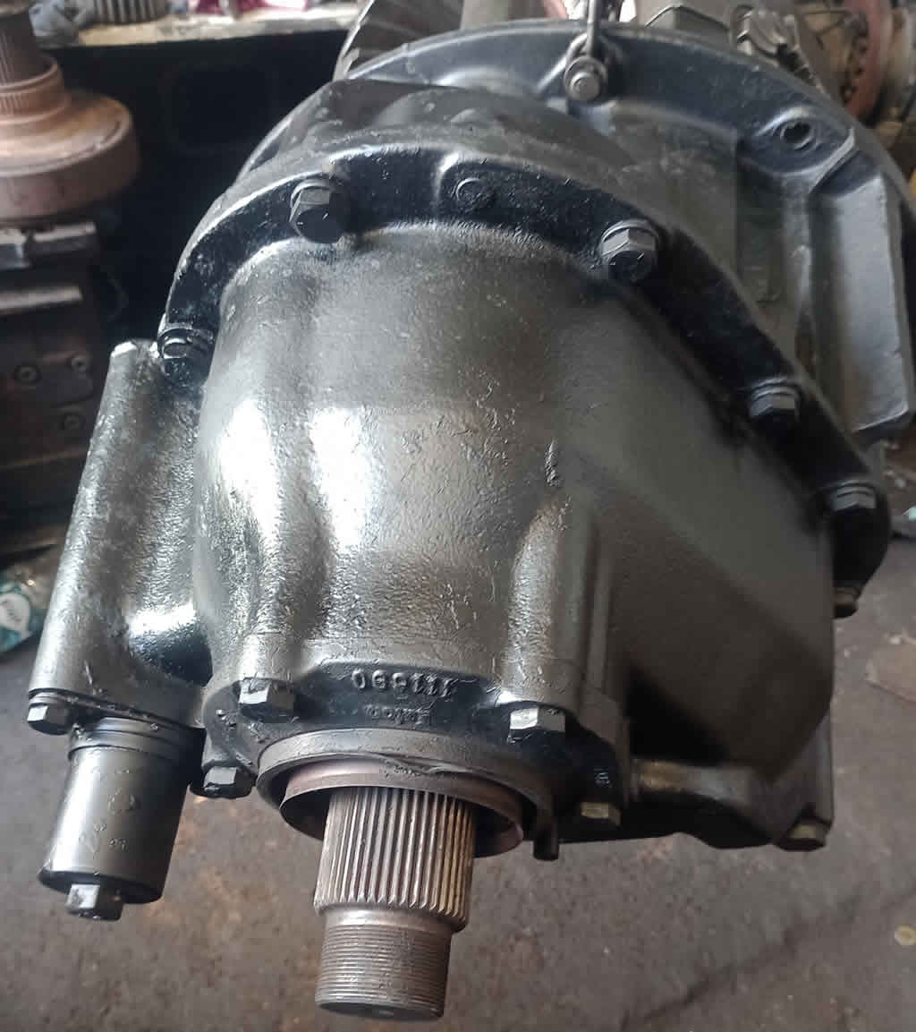 DERT521 Diferencial EATON RT521 Delantero 39x9 - HAT Embragues y Caja ...